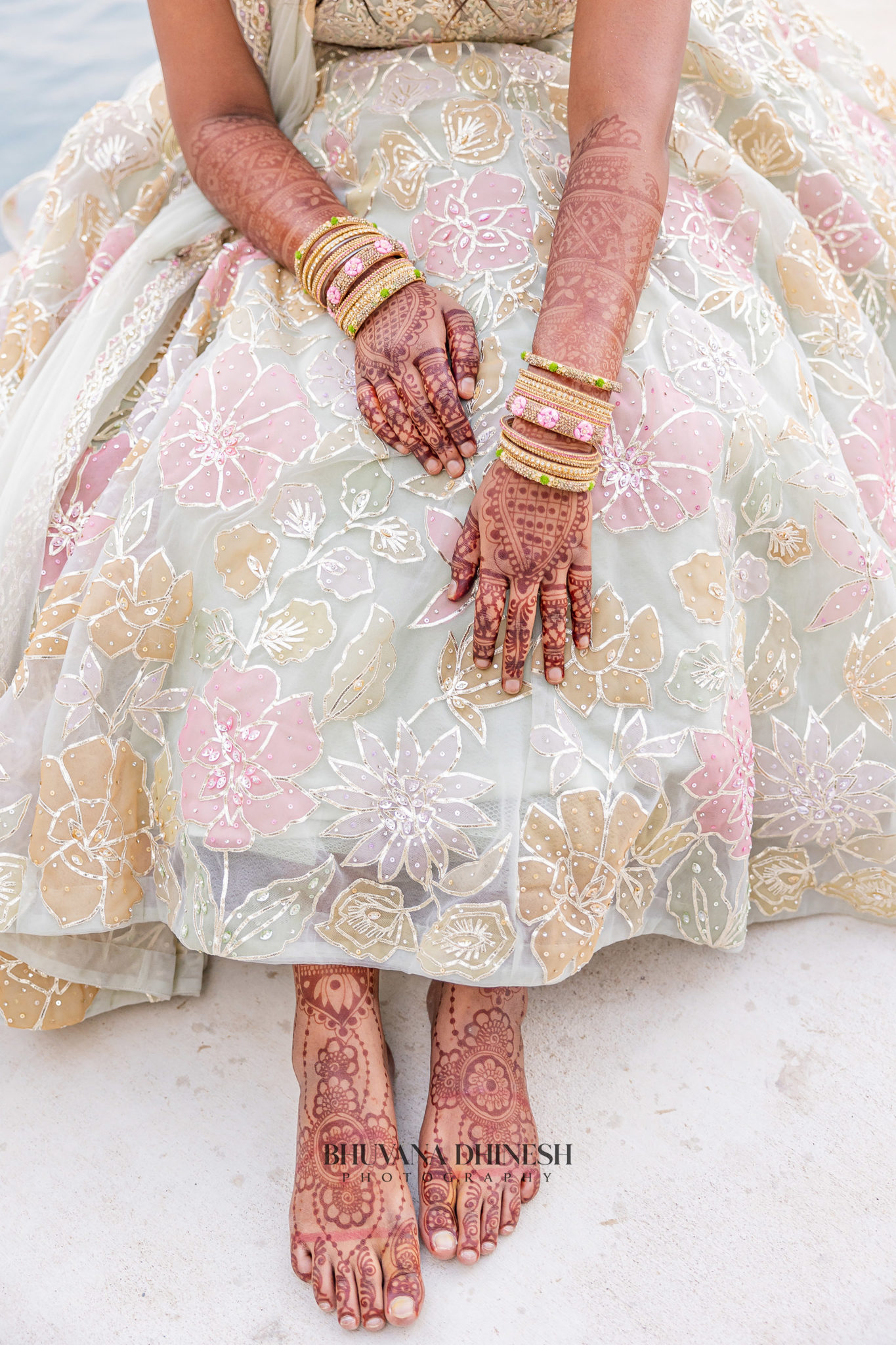 Henna Posing Ideas by Top Indian Wedding Photographer